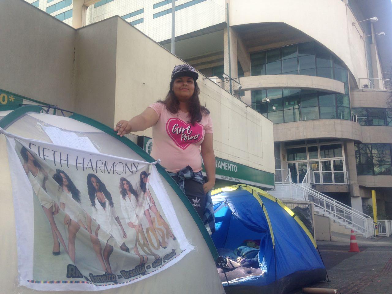 49 dias antes de show, fãs já acampam em BH para ver Fifth Harmony 49 dias antes de show, fãs já acampam em BH para ver Fifth Harmony