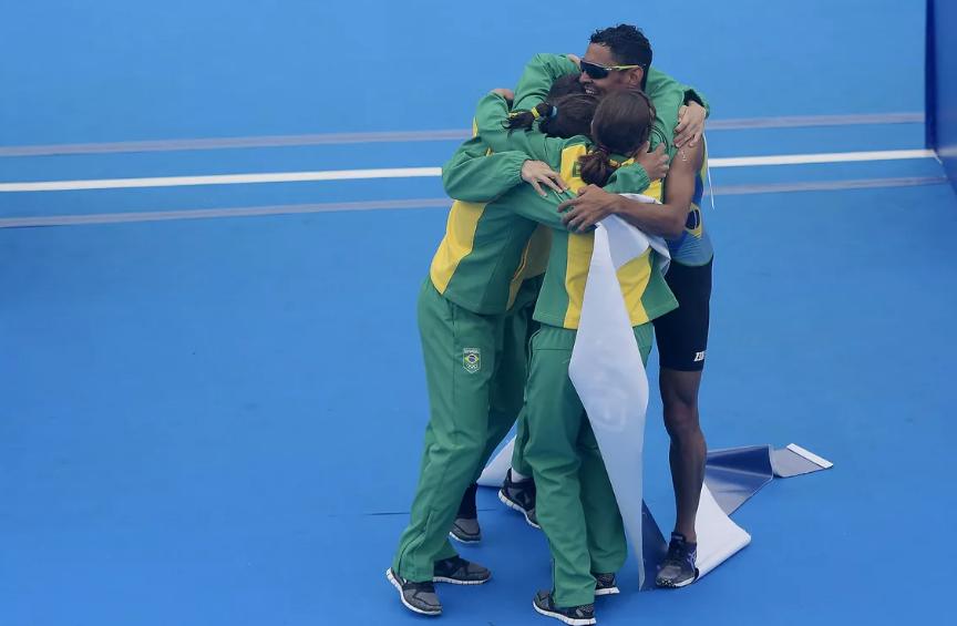 Triatlo do Brasil é ouro no Pan na disputa do revezamento misto