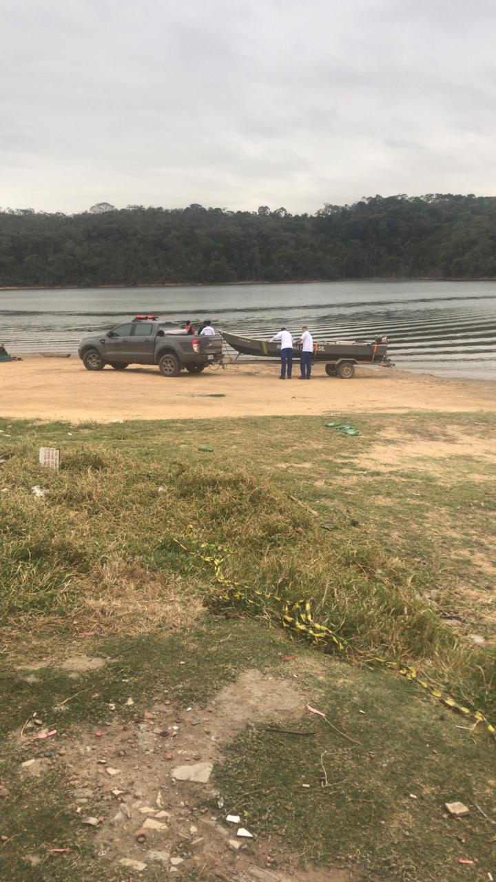 Bombeiros e Marinha fazem buscas por homem que teria caído de caiaque ... Bombeiros e Marinha fazem buscas por homem que teria caído de caiaque ...